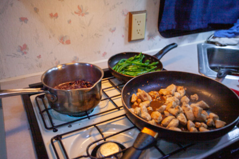 10+ EASY CAMPING MEALS TO MAKE ON YOUR NEXT RV ADVENTURE (+ A ...